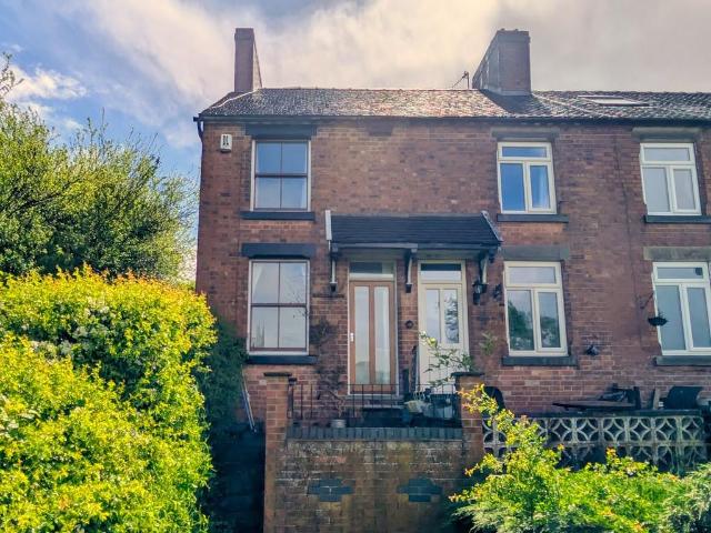 2 bedroom end of terrace house for sale