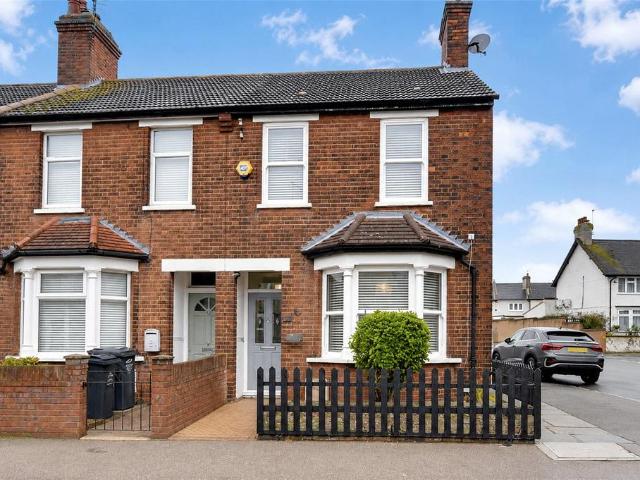 2 bedroom end of terrace house for sale