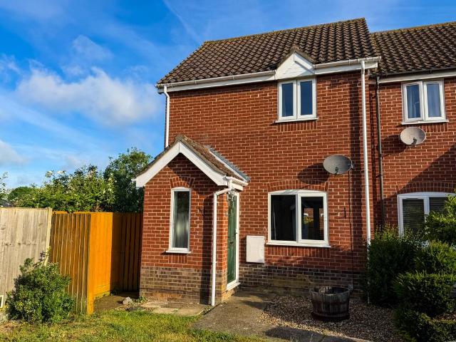 2 bedroom end of terrace house for sale