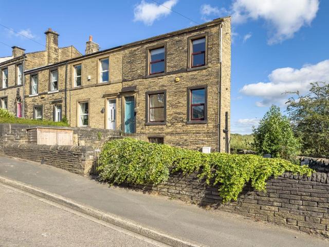 2 bedroom end of terrace house for sale