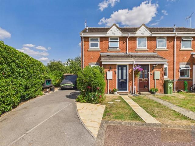 2 bedroom end of terrace house for sale