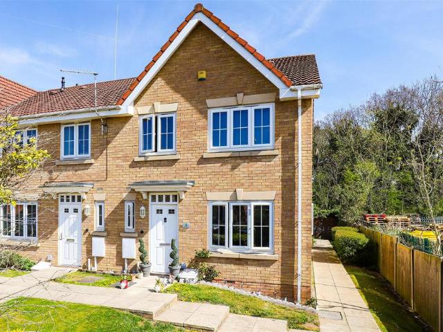 2 bedroom end of terrace house for sale