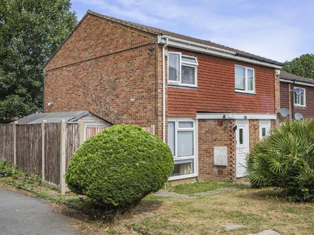 2 bedroom end of terrace house for sale
