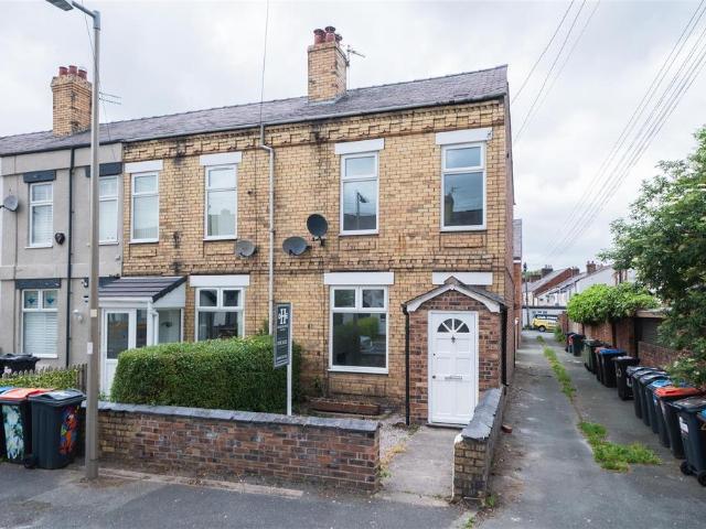 2 bedroom end of terrace house for sale