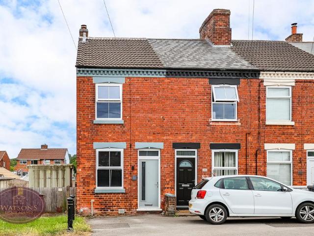 2 bedroom end of terrace house for sale