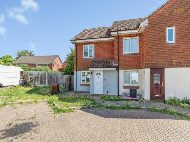 2 bedroom end of terrace house for sale