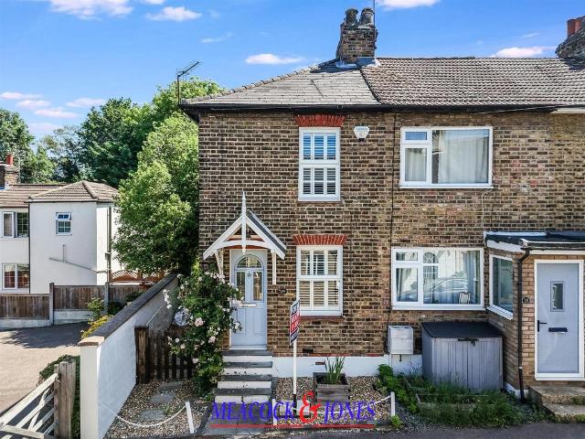 2 bedroom end of terrace house for sale
