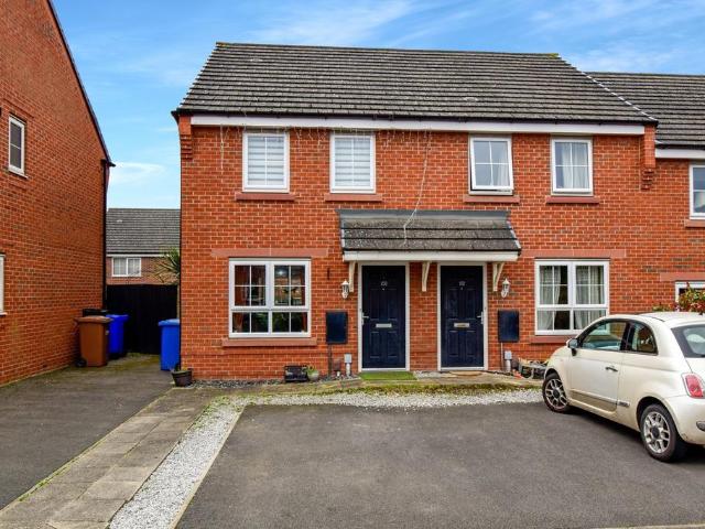 2 bedroom end of terrace house for sale