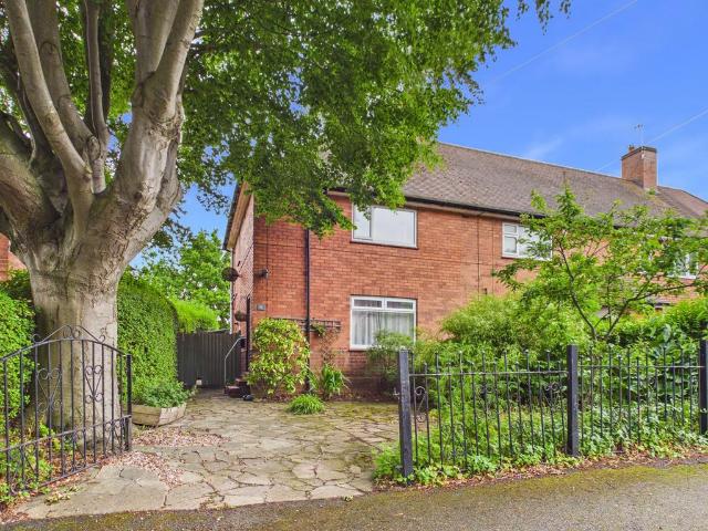 2 bedroom end of terrace house for sale