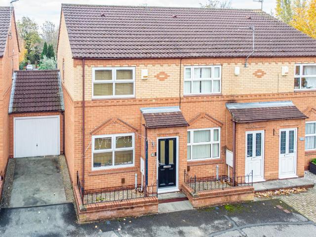 2 bedroom end of terrace house for sale