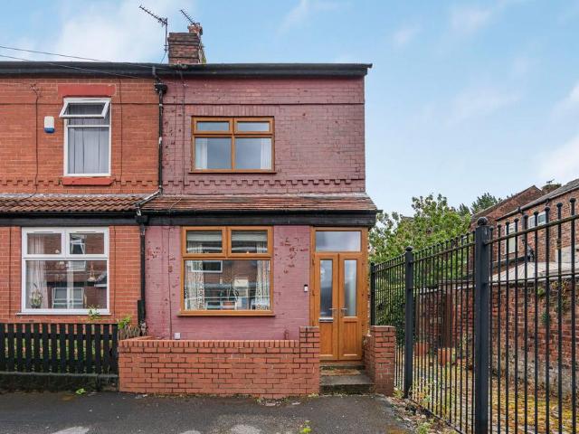 2 bedroom end of terrace house for sale