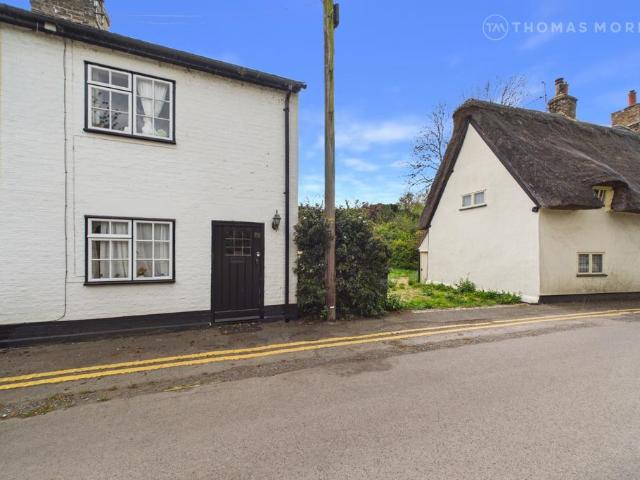 2 bedroom end of terrace house for sale