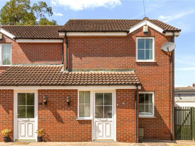 2 bedroom end of terrace house for sale