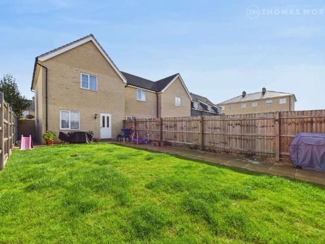 2 bedroom end of terrace house for sale