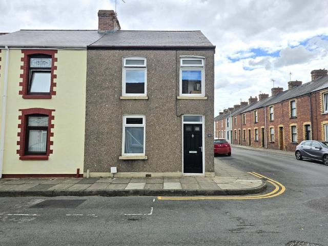 2 bedroom end of terrace house for sale