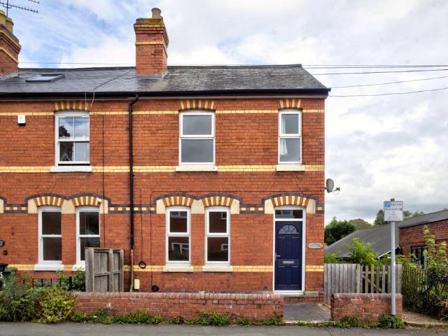 2 bedroom end of terrace house for sale