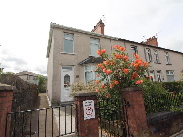 2 bedroom end of terrace house for sale