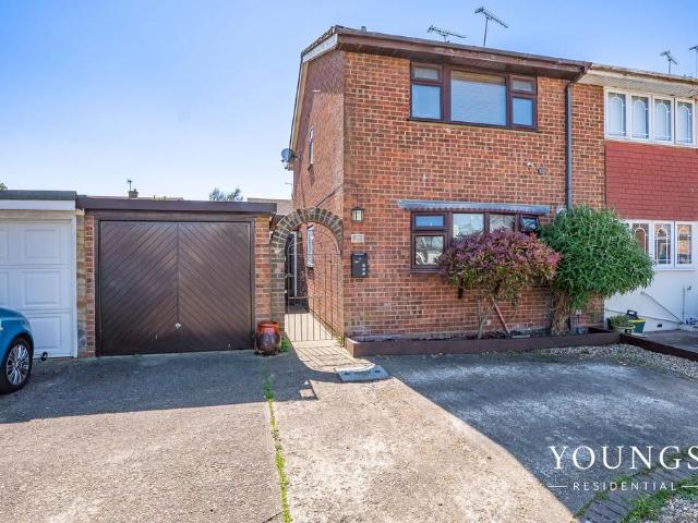 2 bedroom end of terrace house for sale