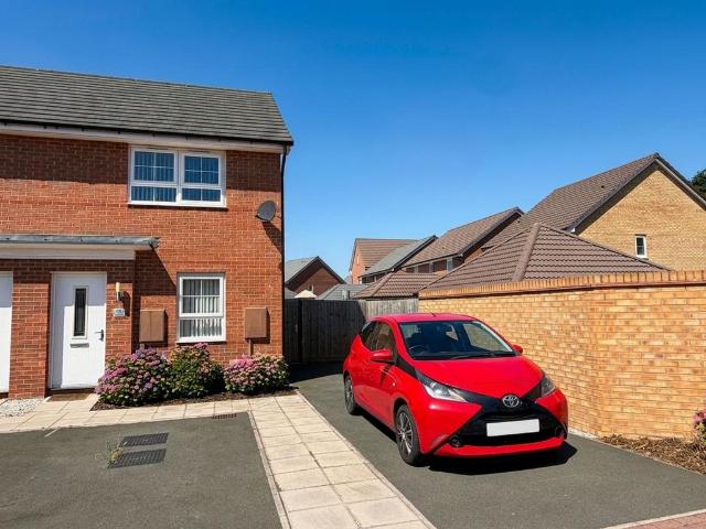 2 bedroom end of terrace house for sale