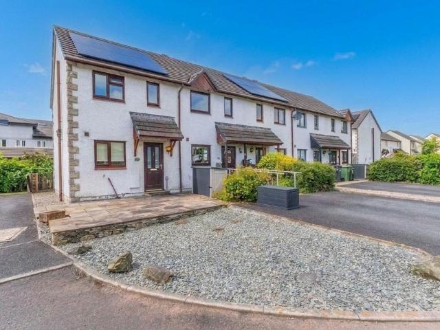 2 bedroom end of terrace house for sale