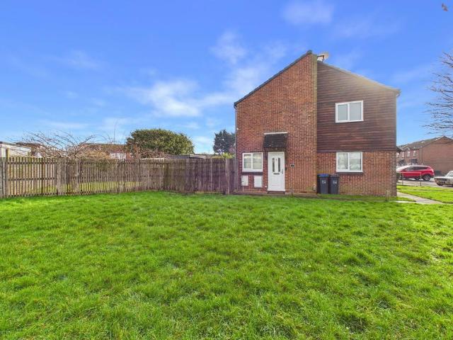 2 bedroom end of terrace house for sale