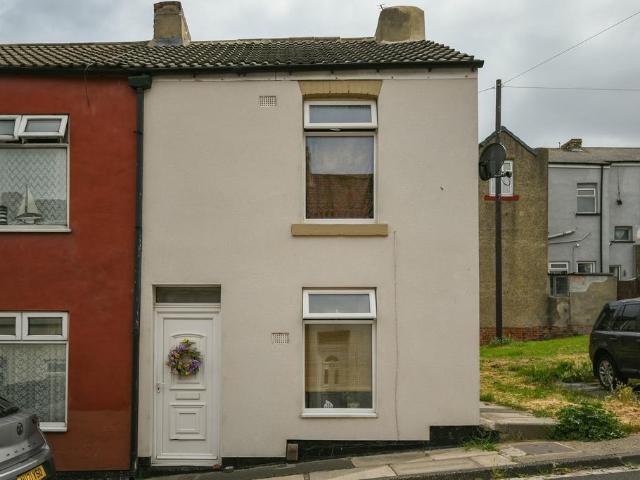 2 bedroom end of terrace house for sale