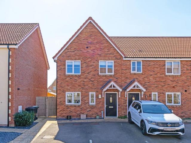 2 bedroom end of terrace house for sale