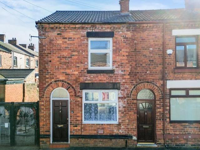 2 bedroom end of terrace house for sale