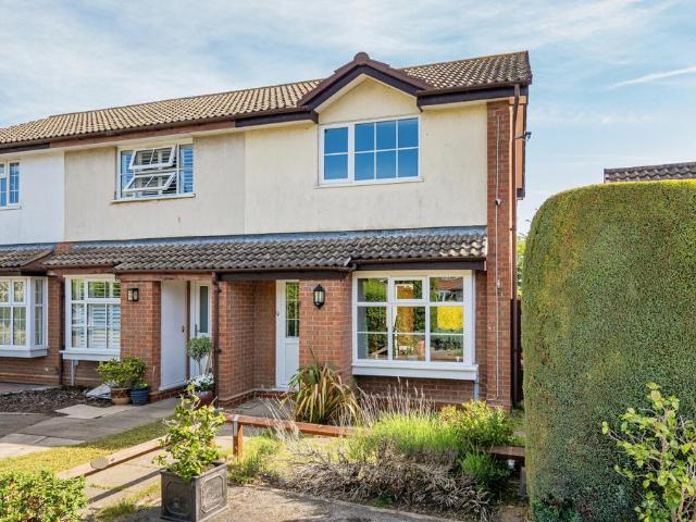 2 bedroom end of terrace house for sale
