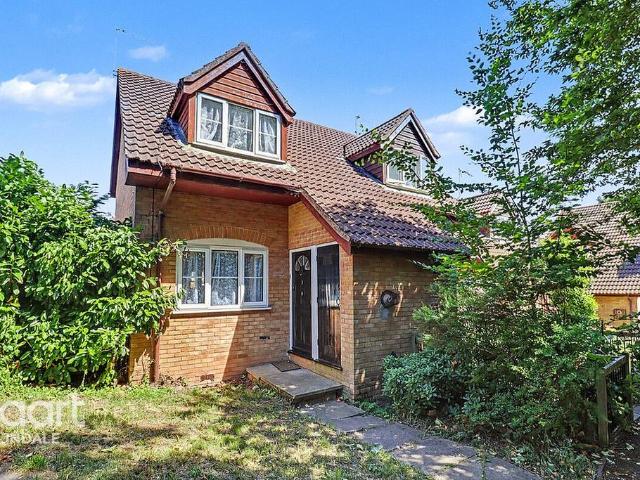 2 bedroom end of terrace house for sale