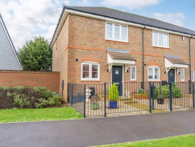 2 bedroom end of terrace house for sale