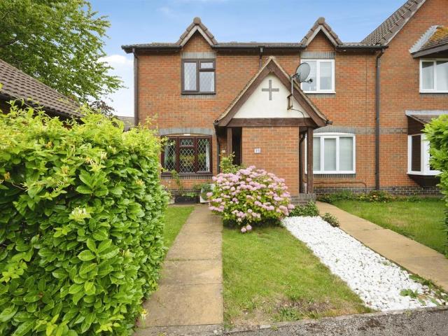 2 bedroom end of terrace house for sale