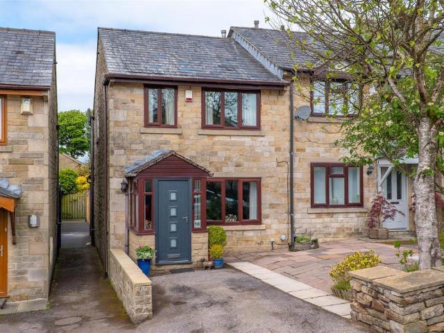 2 bedroom end of terrace house for sale