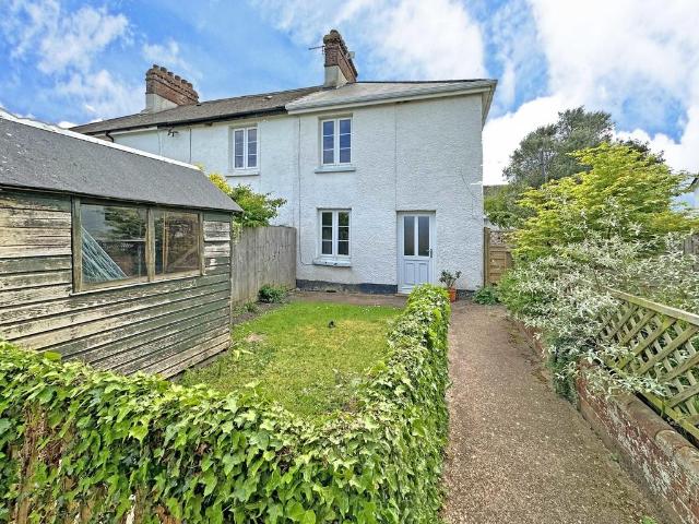 2 bedroom end of terrace house for sale