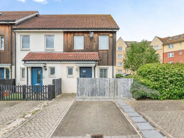2 bedroom end of terrace house for sale