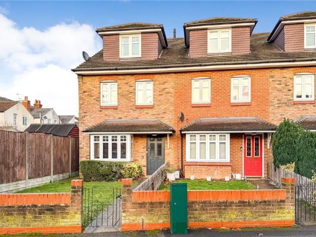 2 bedroom end of terrace house for sale