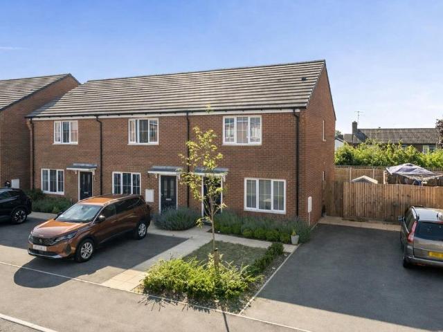 2 bedroom end of terrace house for sale