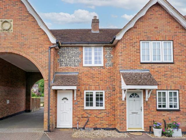 2 bedroom end of terrace house for sale