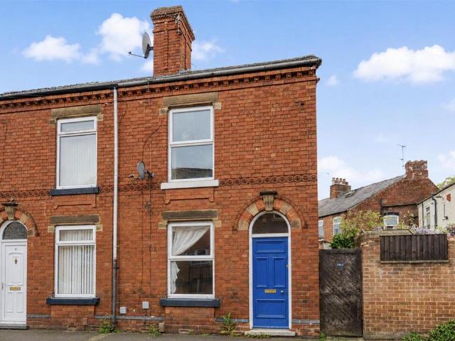 2 bedroom end of terrace house for sale