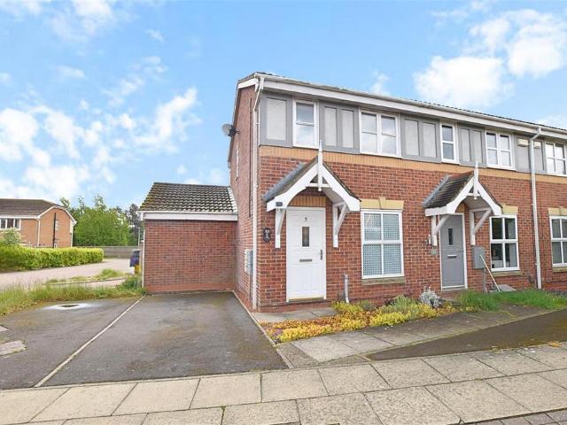 2 bedroom end of terrace house for sale