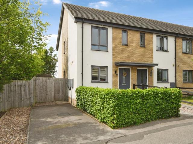2 bedroom end of terrace house for sale
