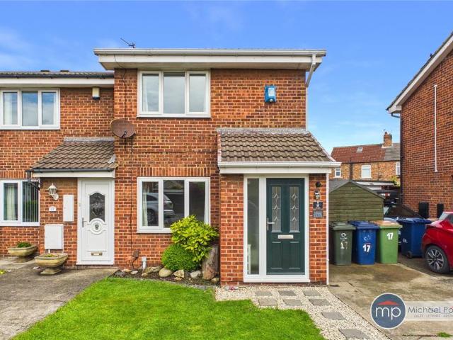 2 bedroom end of terrace house for sale