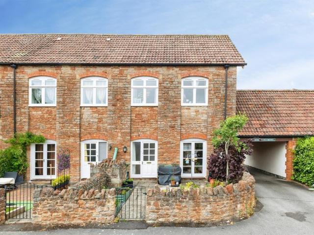 2 bedroom end of terrace house for sale