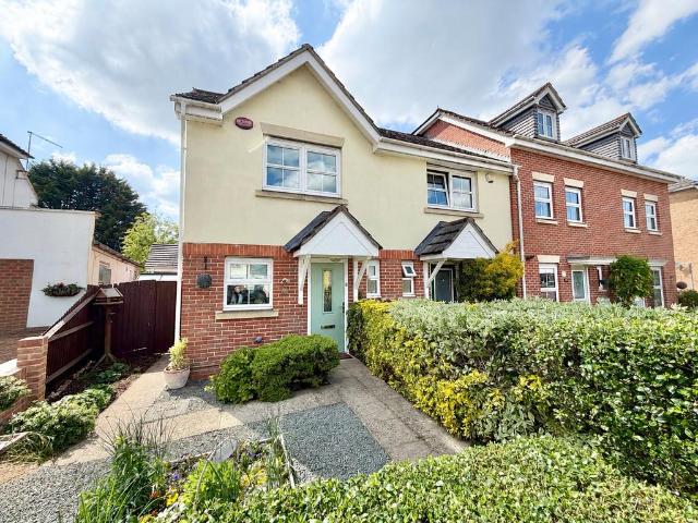 2 bedroom end of terrace house for sale