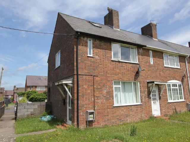 2 bedroom end of terrace house for sale