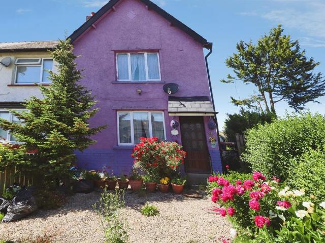 2 bedroom end of terrace house for sale