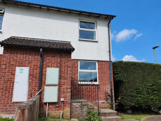 2 bedroom end of terrace house for sale