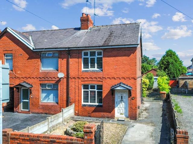 2 bedroom end of terrace house for sale