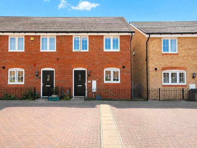 2 bedroom end of terrace house for sale