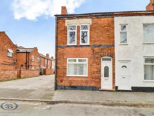 2 bedroom end of terrace house for sale